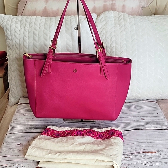 Tory Burch | Bags | Tory Burch Raspberry Saffiano Leather Tote | Poshmark